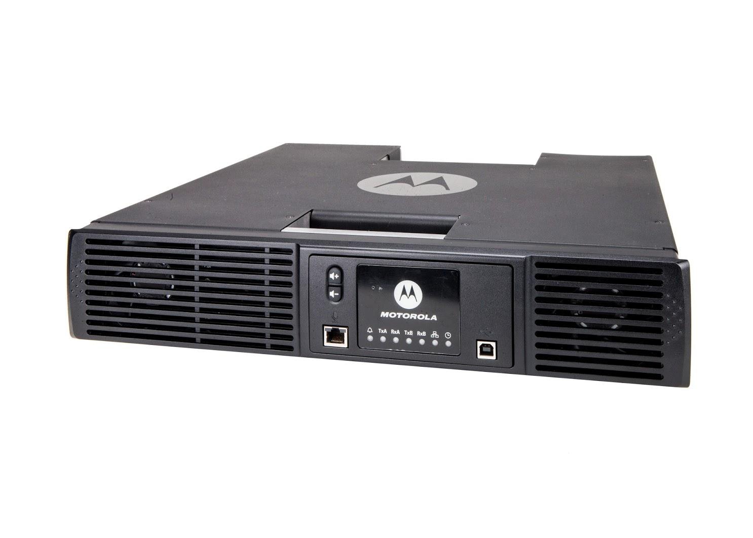 Motorola SLR8000 Repeater (T8319)